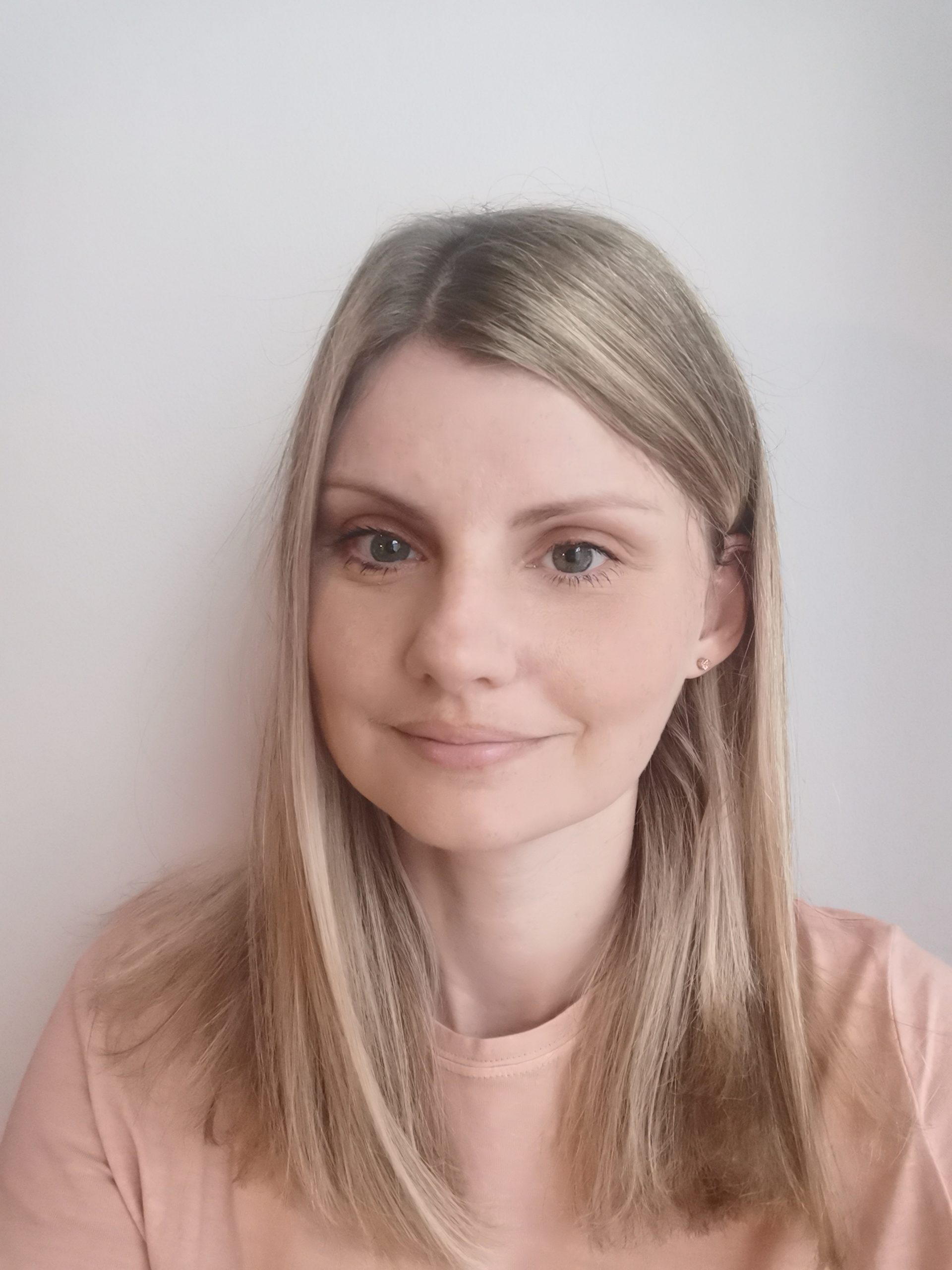 Louise Mitchell's Instagram, Twitter & Facebook on IDCrawl